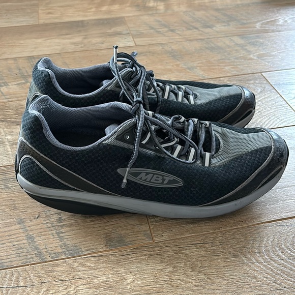 MBT | Shoes | Mbt Rocker Walking Toning Mens Size 105 Shoes Black ...